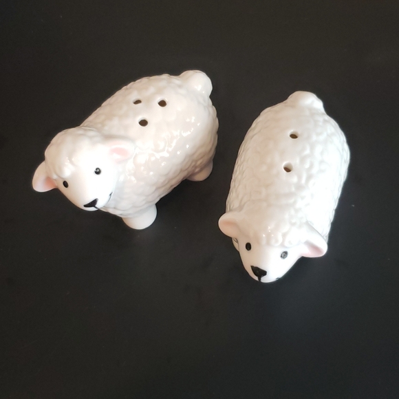 Unbranded | Dining | Sheep Salt Pepper Shakers Ceramic Animals ...